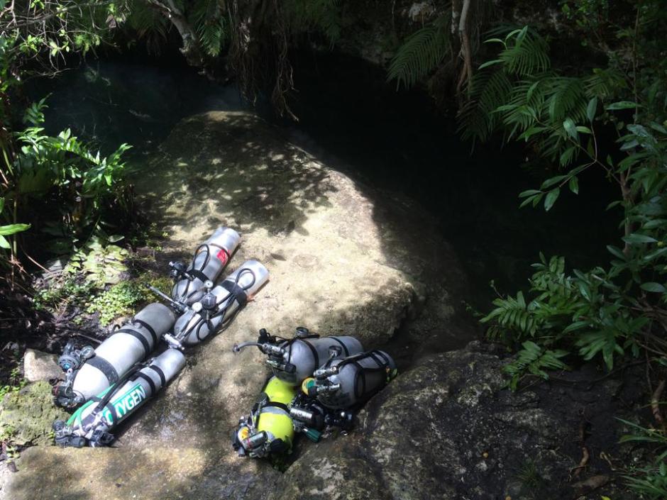 How to plan a dive with decompression using US Navy Tables | Jump ...